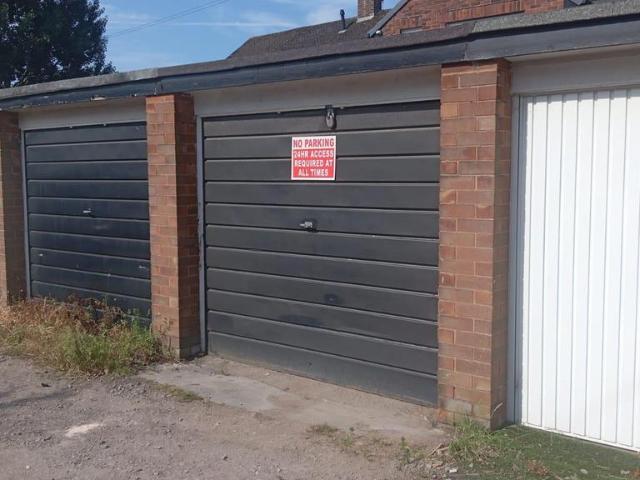 Garages to rent