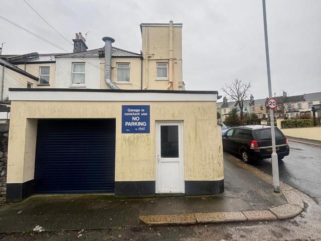 Garages to rent