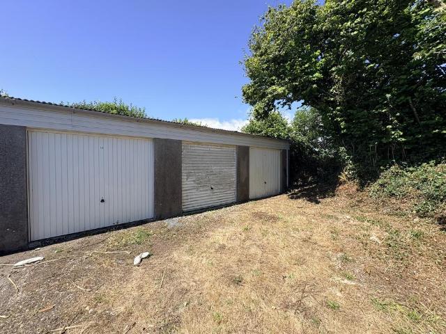 Garages to rent