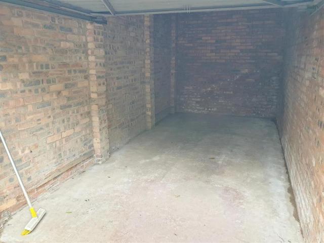 Garages to rent