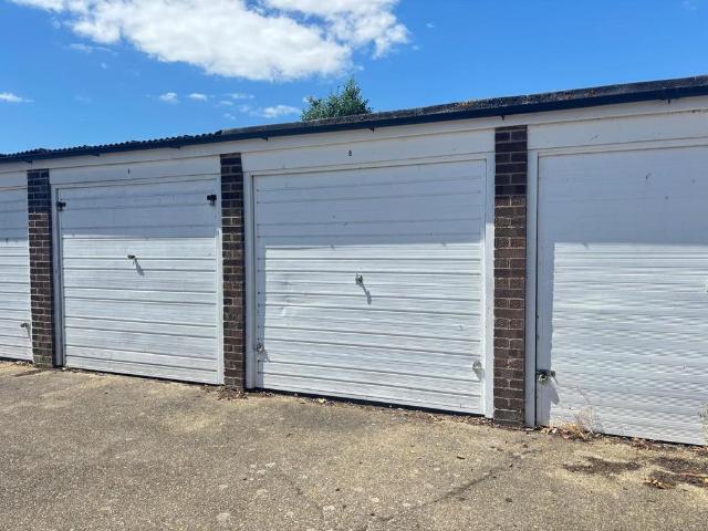 Garages to rent