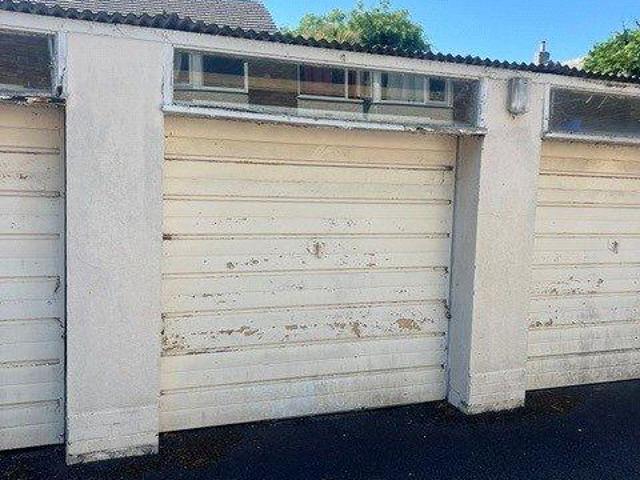 Garages to rent