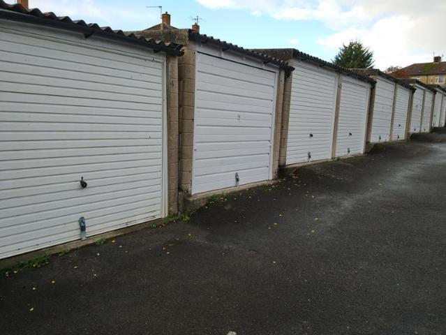 Garages to rent