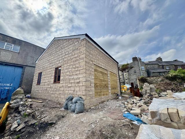 Garages to rent