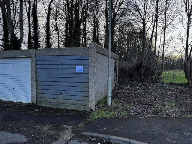 Garages to rent