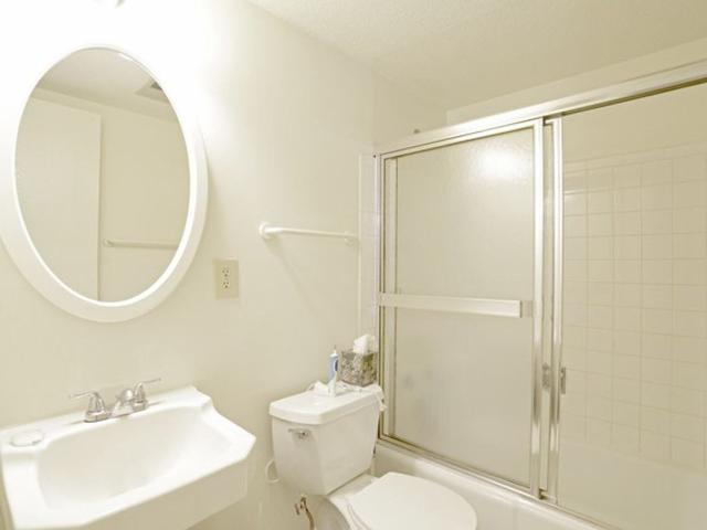 Garden Court 2 Bedroom Apartment for Rent at 1001 Francis Dr, Champaign, IL 61821 Garden Hills