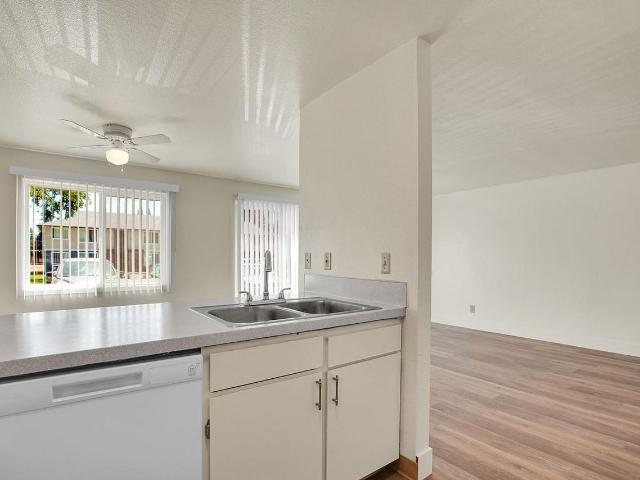 GARDEN COURT APTS. 2 Bedroom Apartment for Rent at 737 Manbrin Dr Ne, Keizer, OR 97303 Keizer