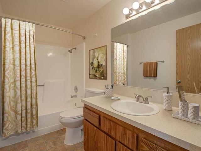 GARDEN COURT APTS. 2 Bedroom Apartment for Rent at 737 Manbrin Dr Ne, Keizer, OR 97303 Keizer