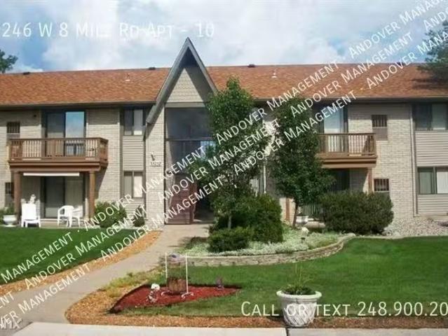 Garden Court Manor 1 Bedroom Renovated 35246 W 8 Mile Rd #10