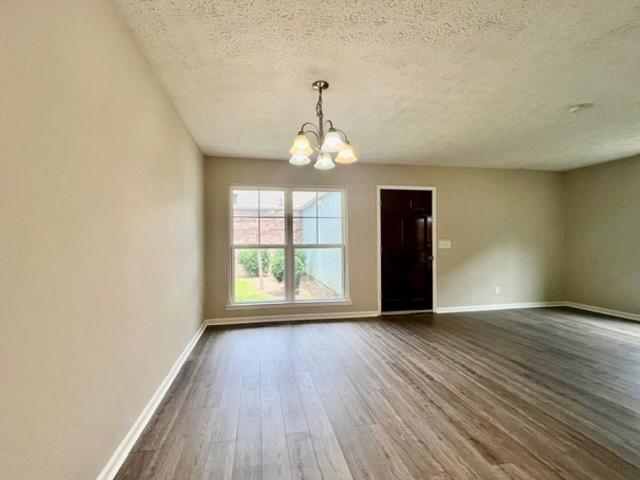 Garden Court N & S 17 units 2 Bedroom Apartment for Rent at Garden Court North Nw, Rome, GA 30165