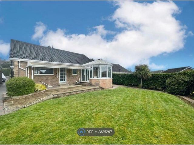 Garden Crescent, Rotherham S60, 2 bed bungalow to rent, £1,300 pcm | PrimeLocation