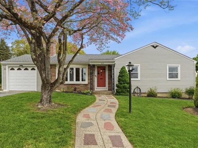 Garden Dr, Lincoln, Home For Sale