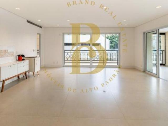 GARDEN EXCLUSIVO SEMI MOBILIADO Á VENDA E LOCAÇÃO NO ITAIM BIBI, 456M², 4 SUÍTES, 5 VAGAS