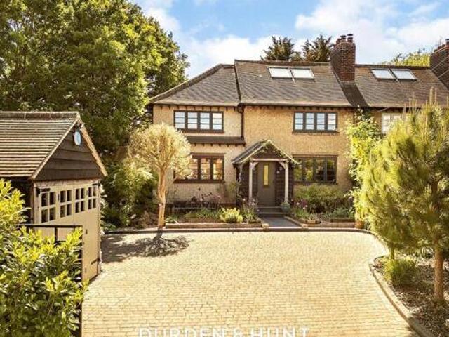 Garden Fields, Stanford Rivers, 4 Bedroom Semi detached