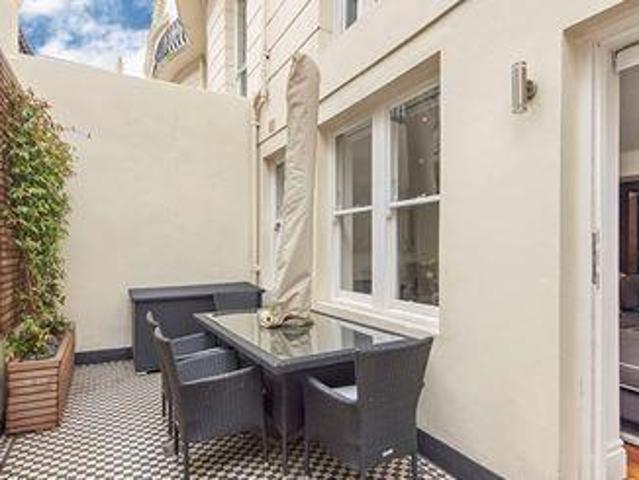 Garden House, Bayswater W2 2 bed apartment to rent £5,850 pcm £1,350 pw