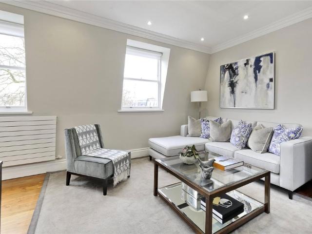 Garden House, Kensington Garden. 2 bed flat to rent £5,893 pcm £1,360 pw