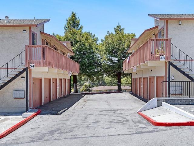 Garden Hill Apartments 3 Bedroom Apartment for Rent at 31 Lassen Way, Watsonville, CA 95076