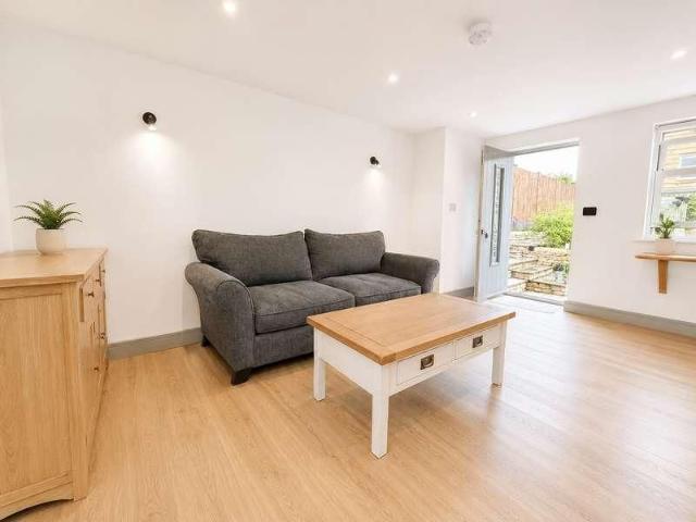 Garden Lodge, Pavenhill, Purton, Swindon, Wiltshire, SN5