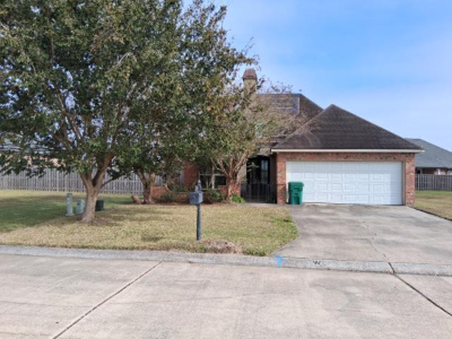 Garden Lakes Dr