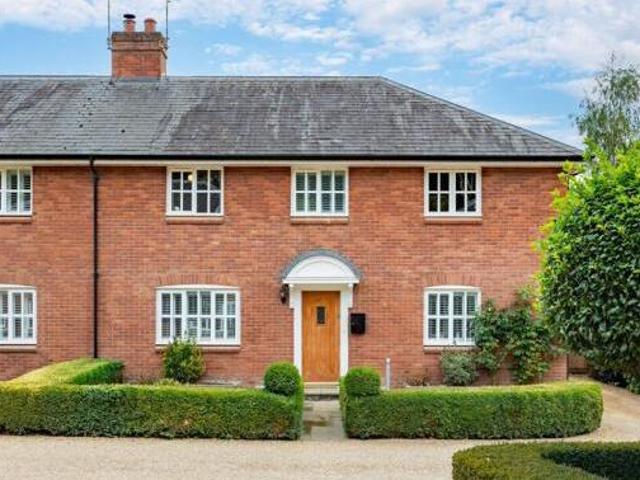 Garden Lane, Tyringham, 3 Bedroom Semi detached
