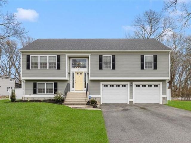 Garden St, Cumberland, Home For Sale