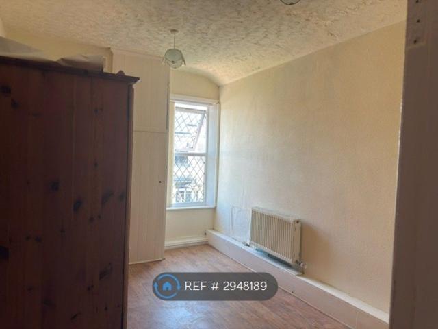 Garden Street, Brierfield BB9, 2 bed terraced house to rent, £750 pcm | PrimeLocation