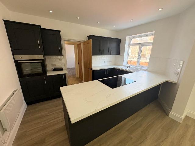 Garden Street, Lytham St. Annes FY8, 3 bed flat to rent, £950 pcm | PrimeLocation