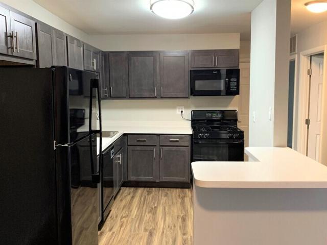 Garden Pointe Apartments 2 Bedroom Apartment for Rent at 5005 Lily Ln, Indianapolis, IN 46254 Snacks Guion Creek
