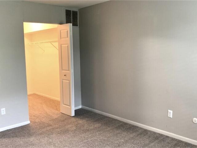 Garden Pointe Apartments 2 Bedroom Apartment for Rent at 5005 Lily Ln, Indianapolis, IN 46254 Snacks Guion Creek