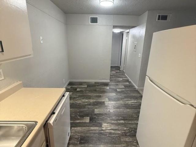 Garden Park Apartments 2 Bedroom Apartment for Rent at 207 N Hickory St, Sapulpa, OK 74066
