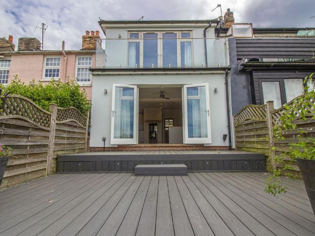 Garden Place, Cross Street, Sudbury, Suffolk CO10, 2 bed terraced house to rent, £1,400 pcm | PrimeLocation