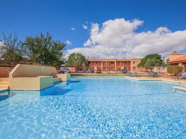 Garden Plaza Apartments 1 Bedroom Apartment for Rent at 100 Golf Links Rd, Sierra Vista, AZ 85635