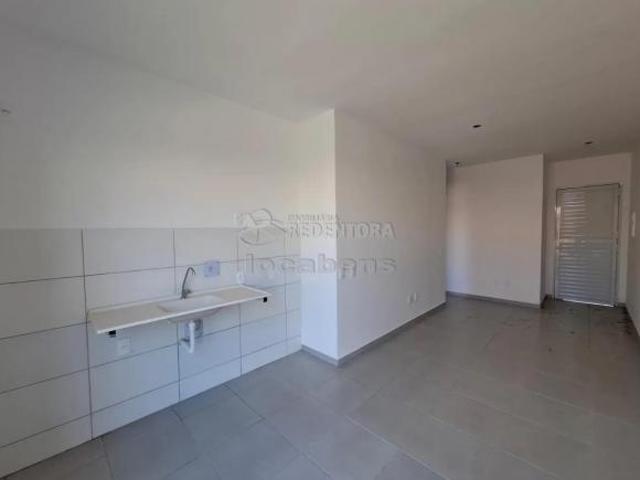 Garden Rni Condomínio Casa com 02 dormitórios, 01 vaga de garagem
