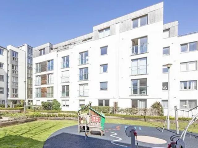 Garden Road, London, TW9 4NR, United Kingdom | 1 bed apartment for rent #139475003 | Rentberry