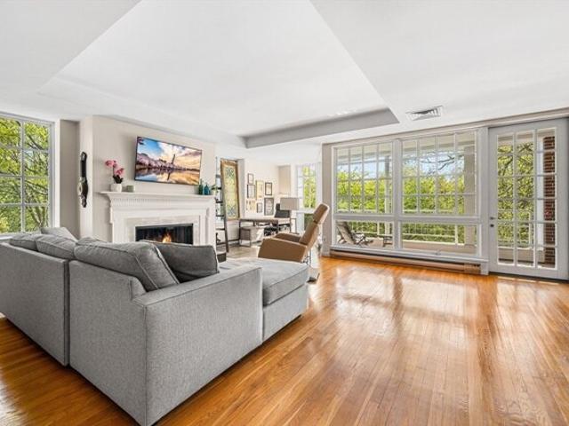Garden Rd Apt C, Wellesley, Condo For Sale