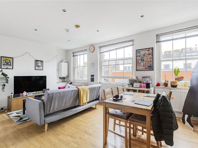 Garden Walk, Shoreditch, London EC2A, 2 bed flat to rent, £2,600 pcm | PrimeLocation
