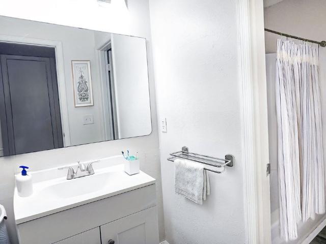 Garden View Terrace Studio Apartment for Rent at 1100 Thompson Pl, Nashville, TN 37217