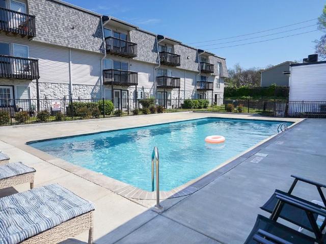 Garden View Terrace 1 Bedroom Apartment for Rent at 1100 Thompson Pl, Nashville, TN 37217