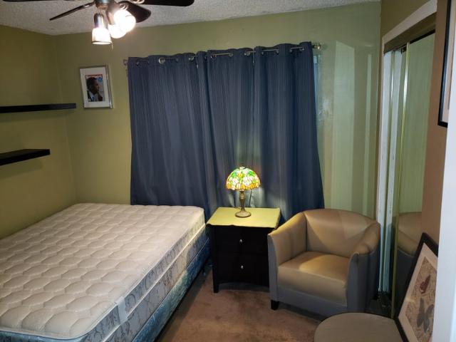 Gardena POOL hm 1 prvt room/ shrd bath