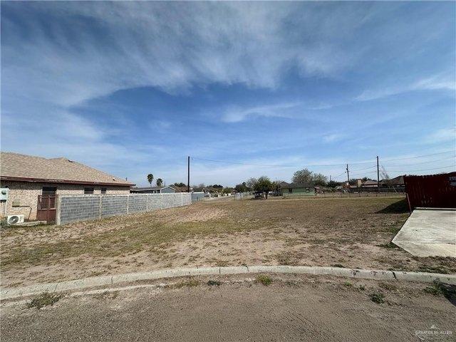 Gardenia Dr, Rio Grande City, TX 78582
