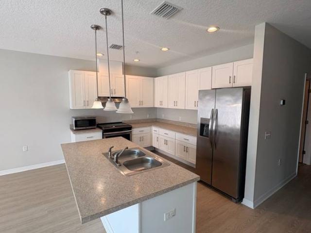 Gardens at Diana Point 3 Bedroom Apartment for Rent at 4483 Cambio Gardens Ct, Tampa, FL 33610