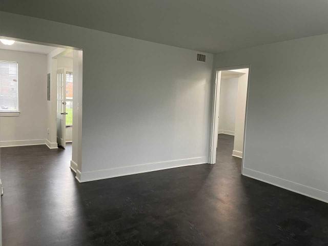 Gardens At Grandin II 1 Bedroom Apartment for Rent at 2325 Memorial Ave Sw, Roanoke, VA 24015 Raleigh Court