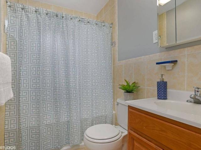Gardens At Raritan 2 Bedroom Apartment for Rent at 1 Chester Circle, New Brunswick, NJ 08901