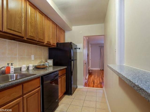 Gardens At Raritan Studio Apartment for Rent at 1 Chester Cir, New Brunswick, NJ 08901