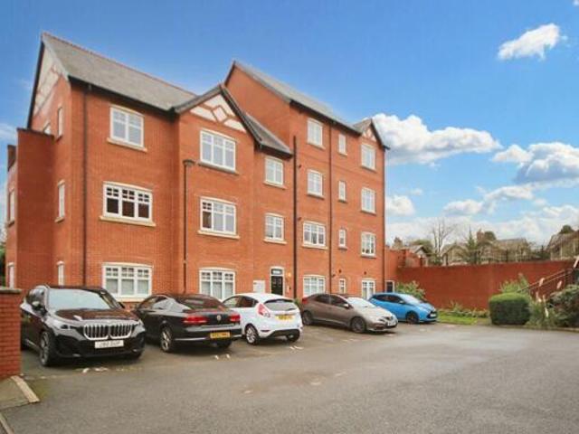 Gardinar Close, Standish, 2 Bedroom Apartment