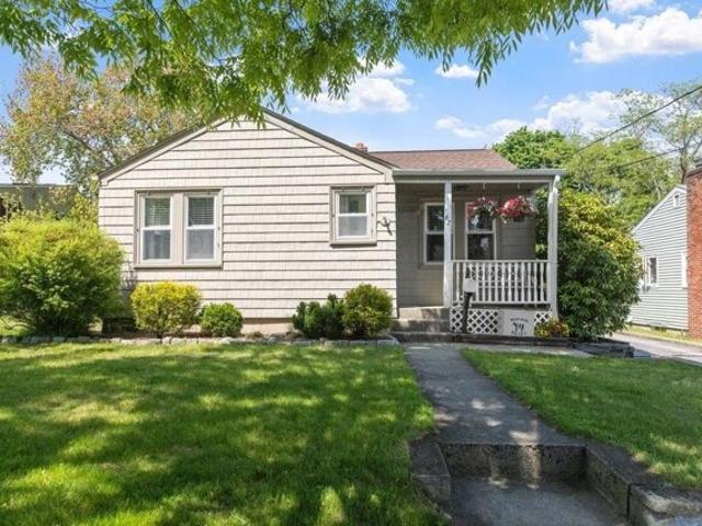 Gardiner Ave, East Providence, Home For Sale