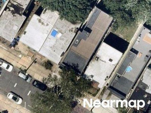Gardner Ave