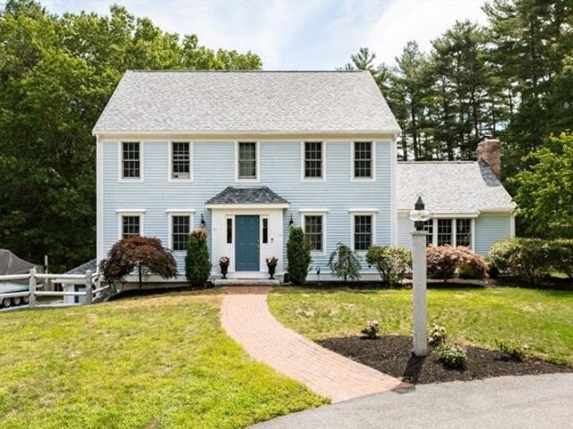 Gardner Rd, Duxbury, Home For Sale