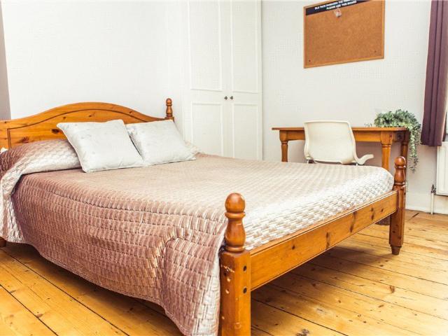 Gardner Road, Guildford, Surrey GU1, 5 bed semi detached house to rent, £4,000 pcm | PrimeLocation