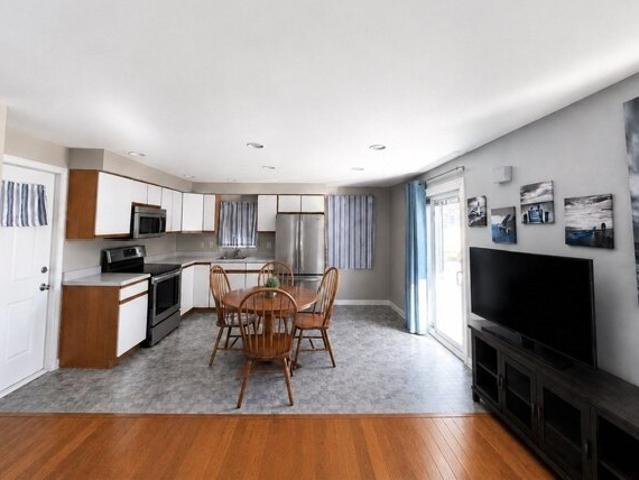 Gardner St Apt,salem, Condo For Sale